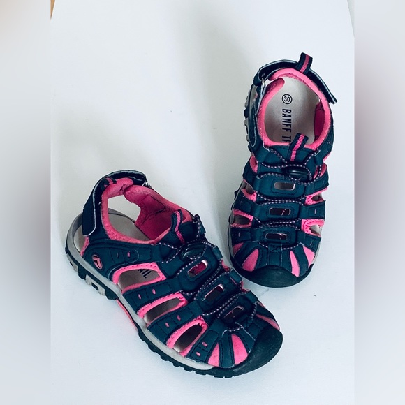 Banff Trail | Shoes | Banff Trail Sandals 25 3 | Poshmark
